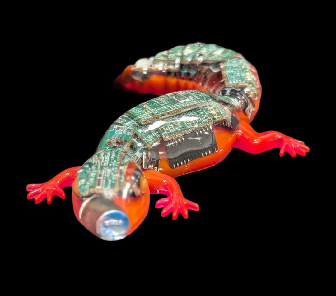 Glow-in-the-dark Circuit Board Gecko | Handmade Tech Art Creature - Etsy