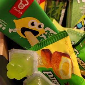Green Kawaii Asian Snack Box - Etsy