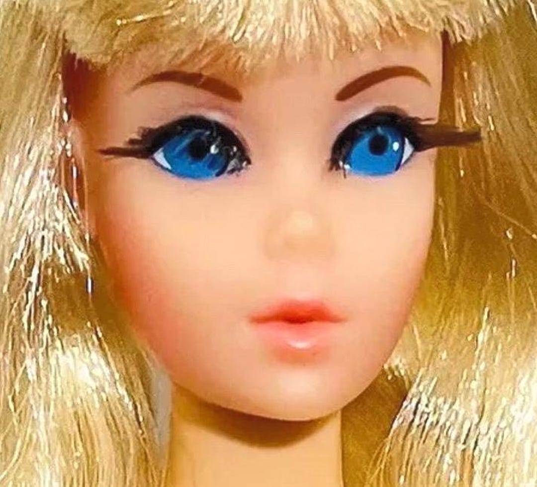 Vintage Mod 1971 Pale Blonde Dramatic Living Barbie Fashion Doll 1116 ...