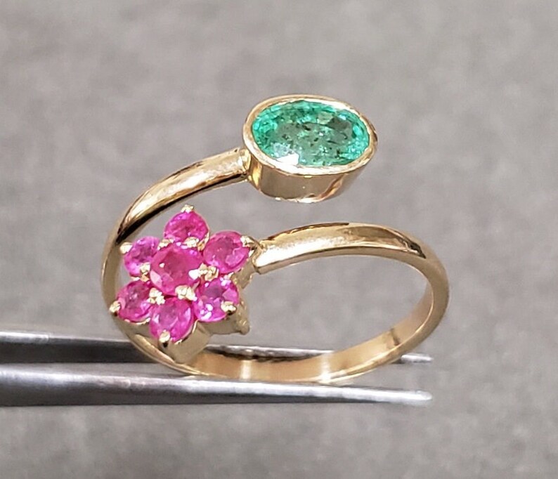 14k Gold Ruby Flower Ring With Zambian Emerald - Adjustable - Etsy