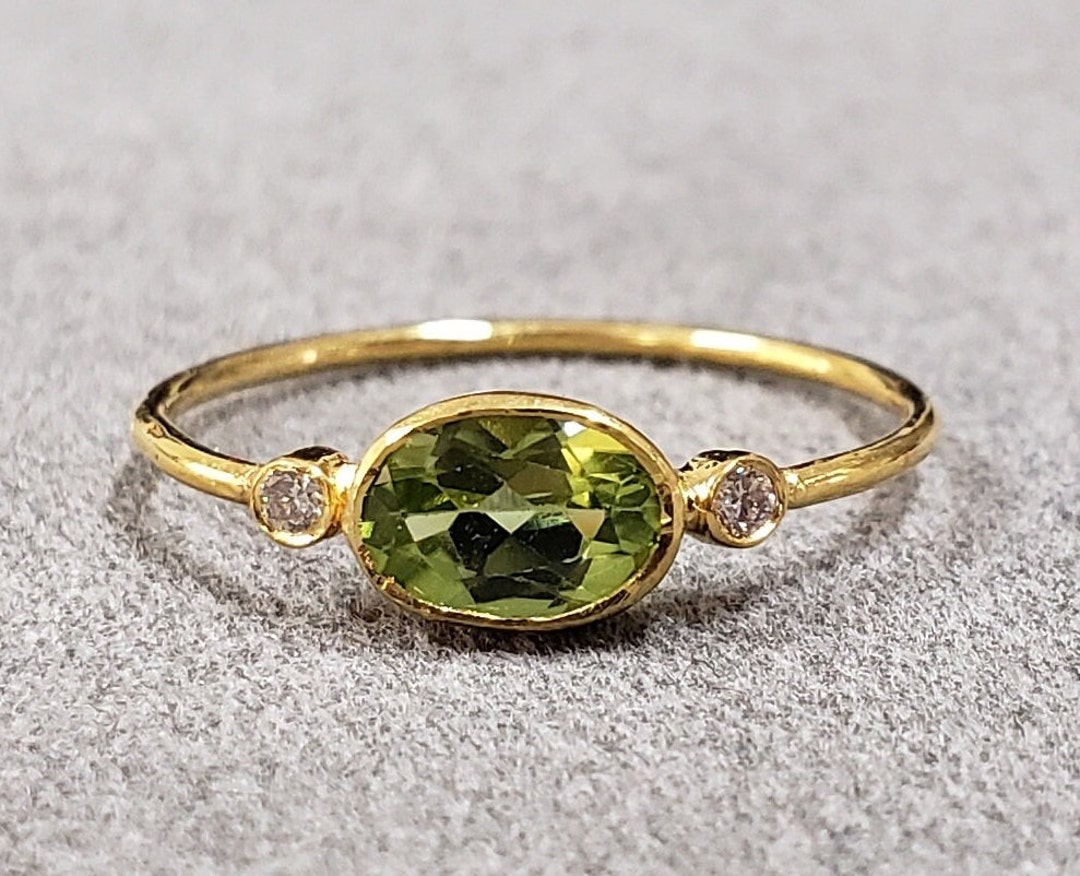 18k Gold Oval Green Peridot With Diamond Ring, 7 X 5 Mm Peridot, Gold ...