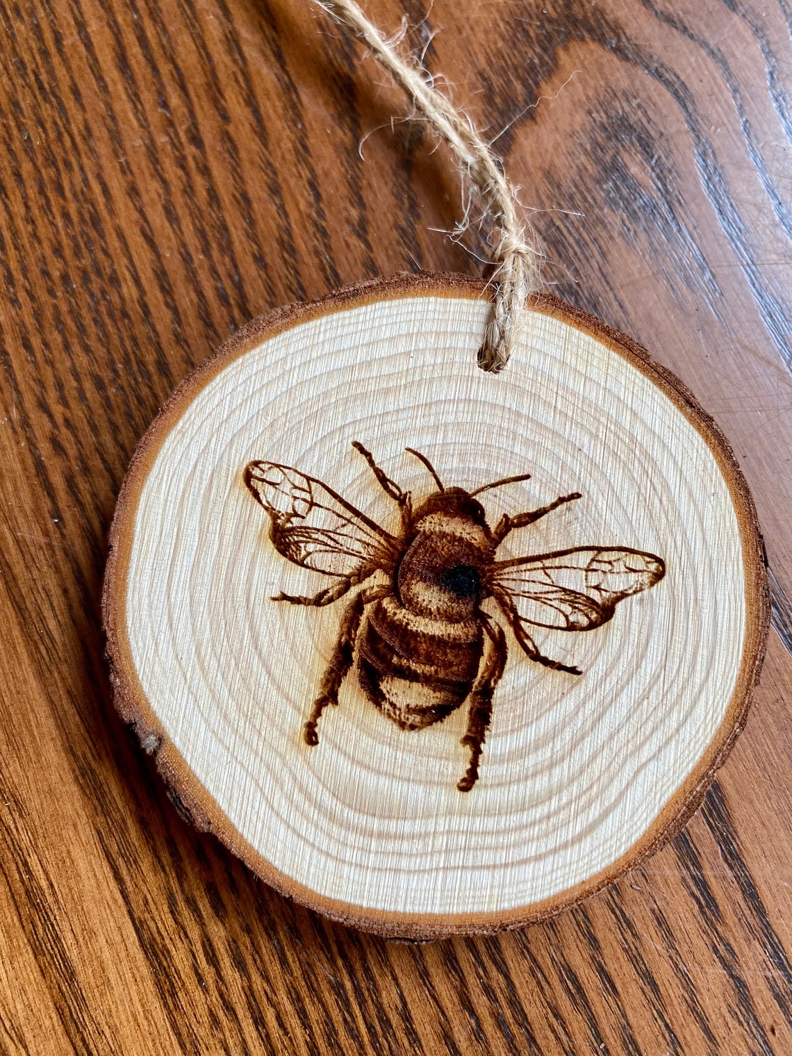 Bee Engraved Wood Christmas Ornament - Personalized Engraved Wood Slice ...