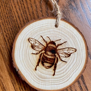 Bee Engraved Wood Christmas Ornament - Personalized Engraved Wood Slice ...