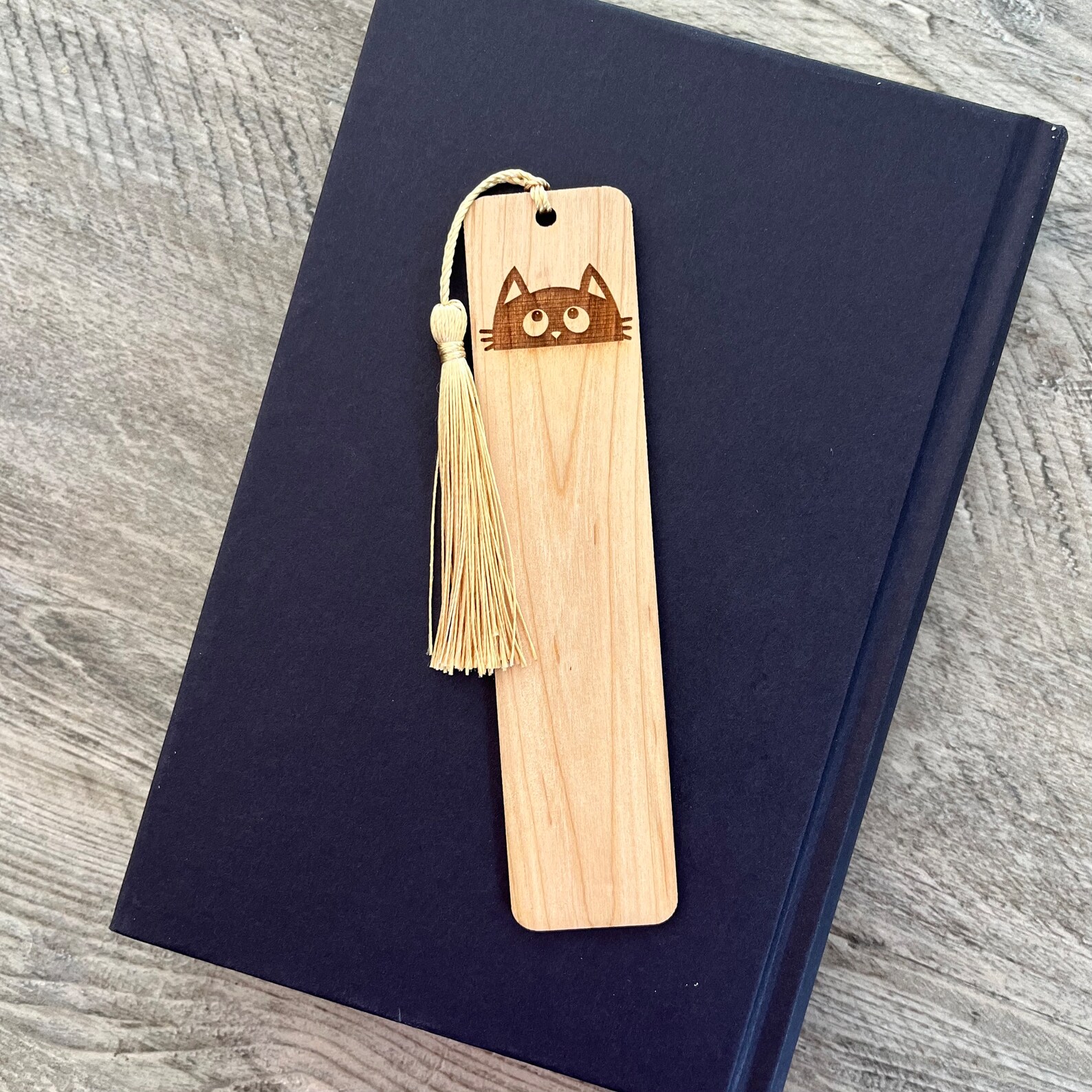 Peeking Cat - Engraved Wood Bookmark With Optional Personalization ...