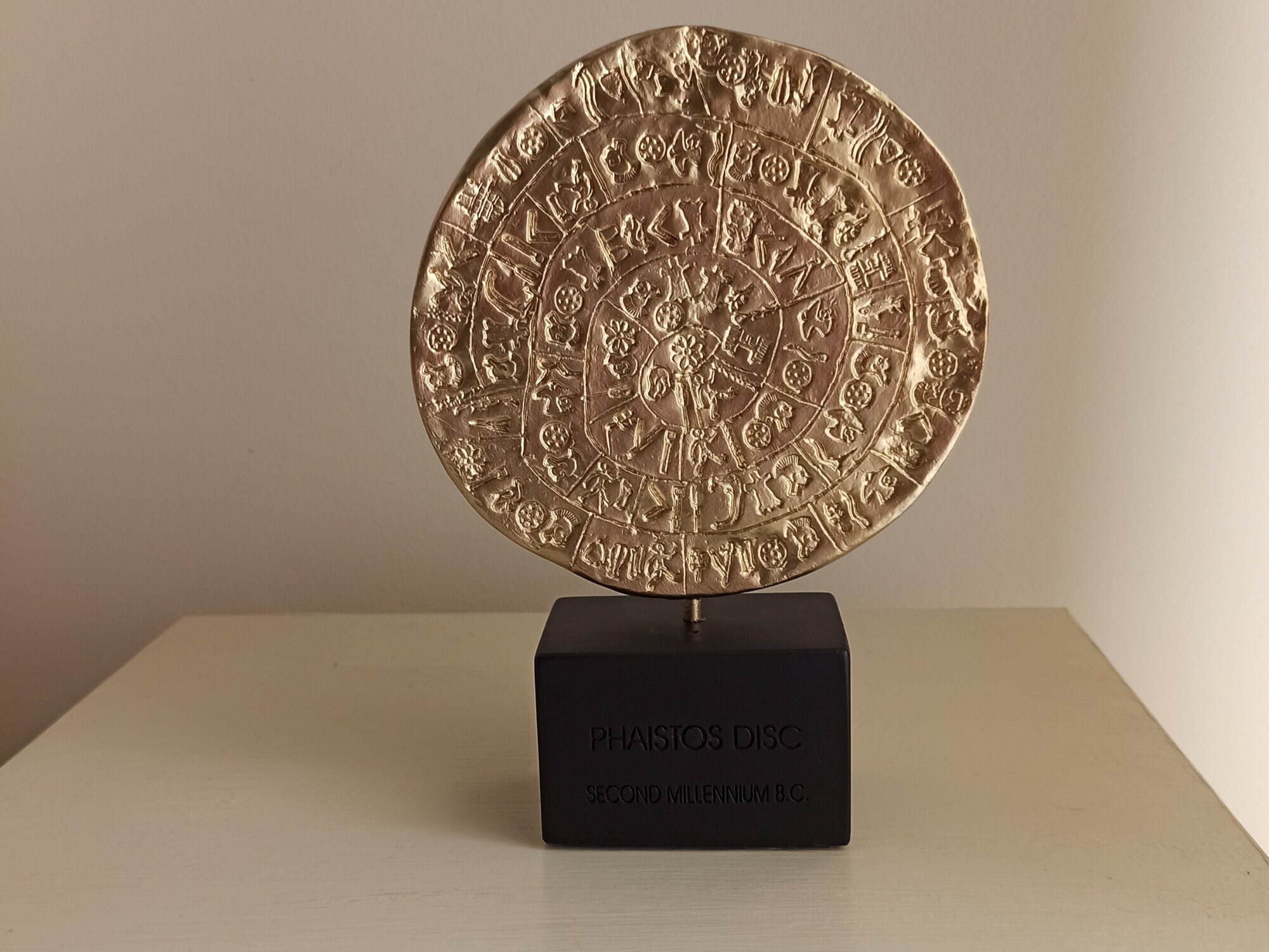 Modern Sculpture Phaistos Disc Greek Handmade Pop Art Table - Etsy