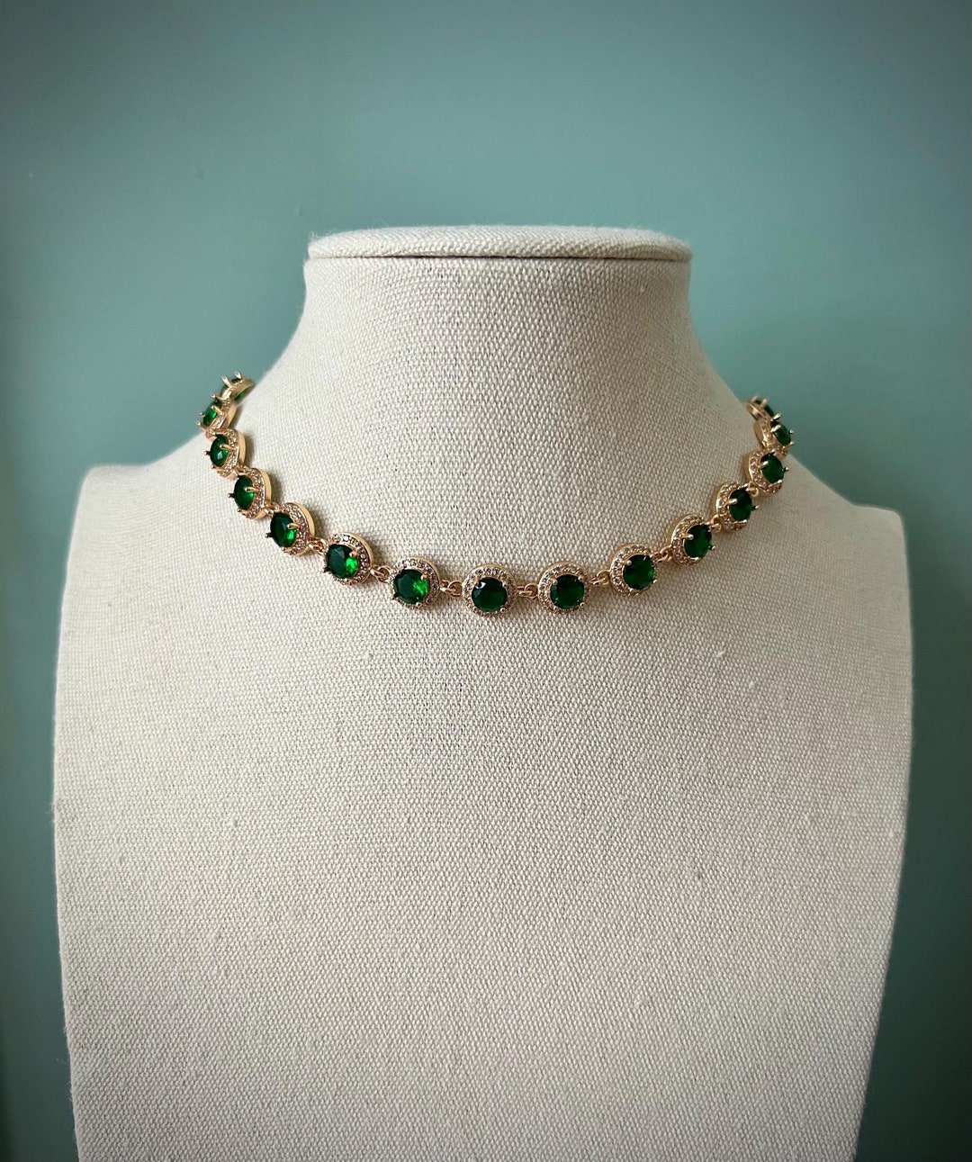 Beautiful Emerald Green Choker Necklace, Elegant Classy Regency Royalty ...