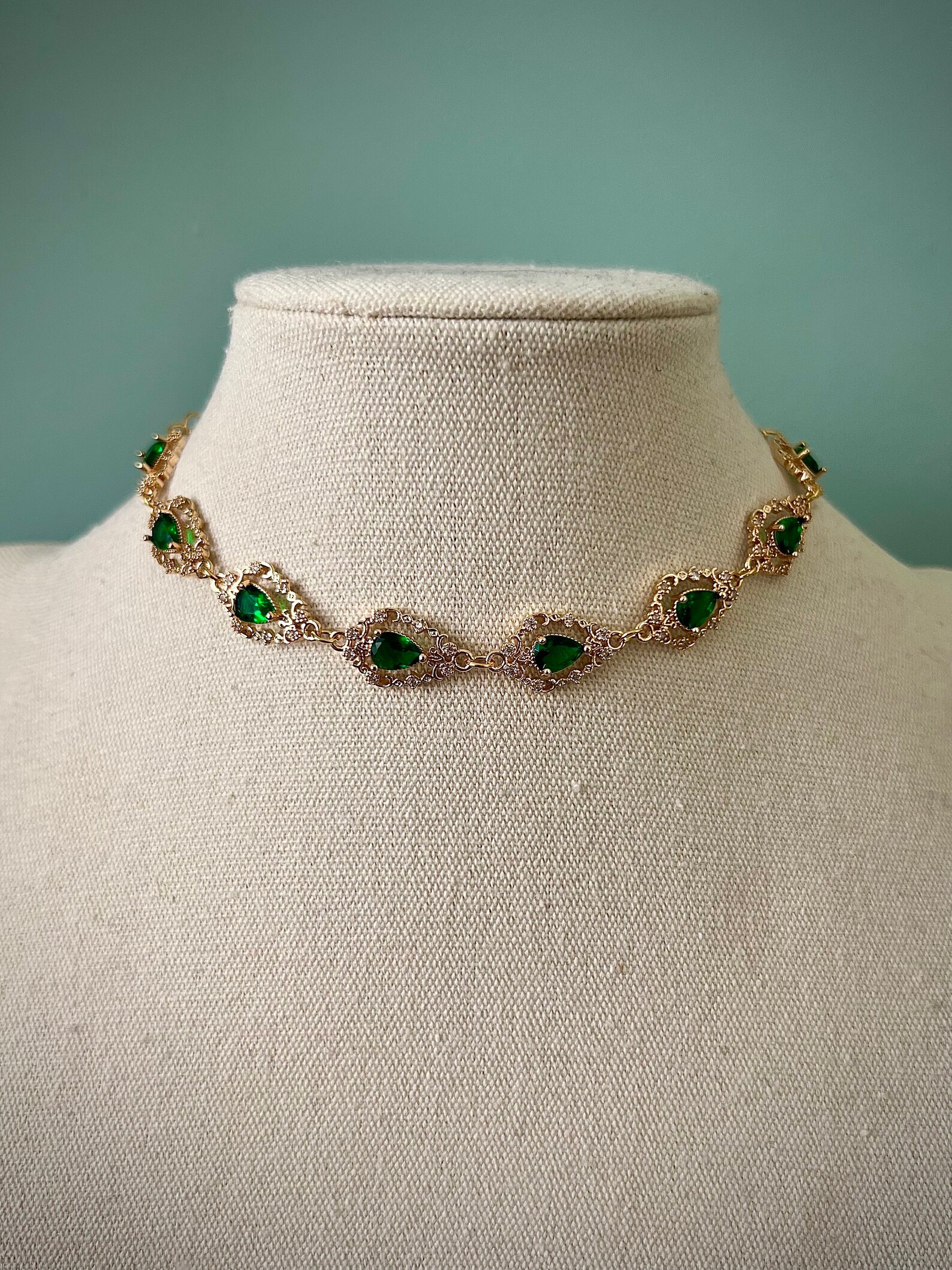 Regal Fantasy Green Choker Necklace, Elegant Gold Regency Medieval ...