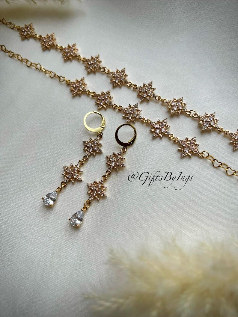 Elegant Silver Celestial Choker Necklace, Regency Old Money Layering ...