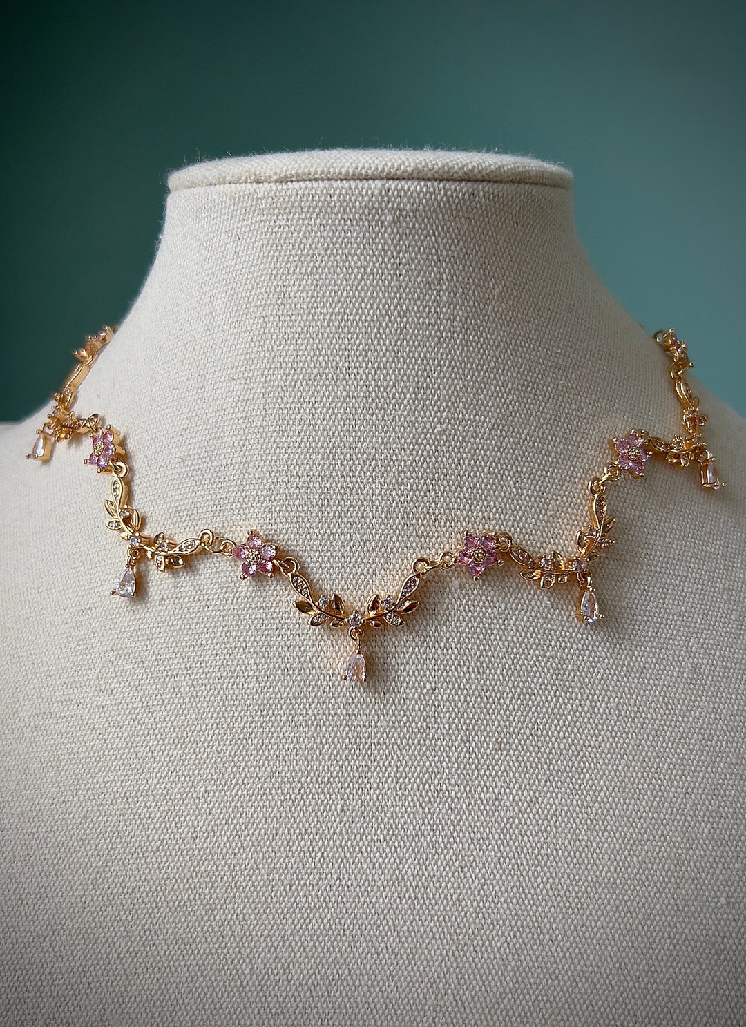 Elegant Gold Teardrop Flower Choker Necklace, Unique Bridal Jewellery ...