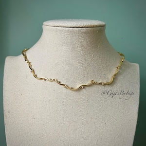 Delicate Wavy Gold Choker Necklace, Simple Elegant Regal Victorian ...