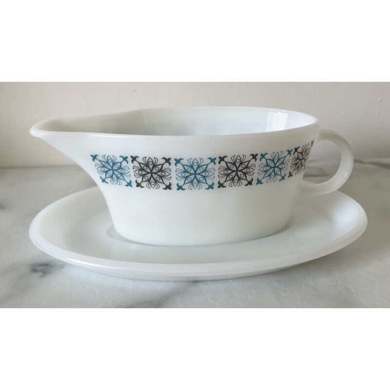Vintage JAJ Pyrex Gravy Sauce Boat Chelsea Pattern - Etsy