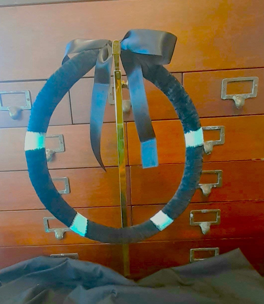 Black and Light Teal Lei Hulu Kamoe, Maui Feather Lei, Handmade Custom ...