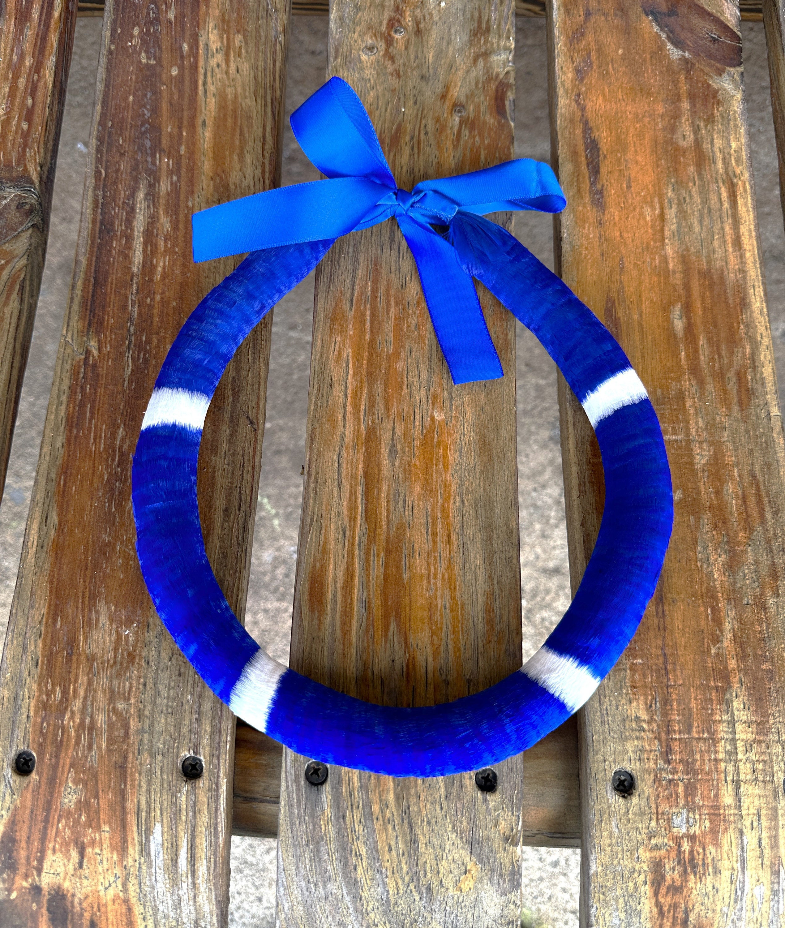 Royal Blue and White Lei Hulu Kamoe, Custom Graduation Lei, Lei Po'o ...