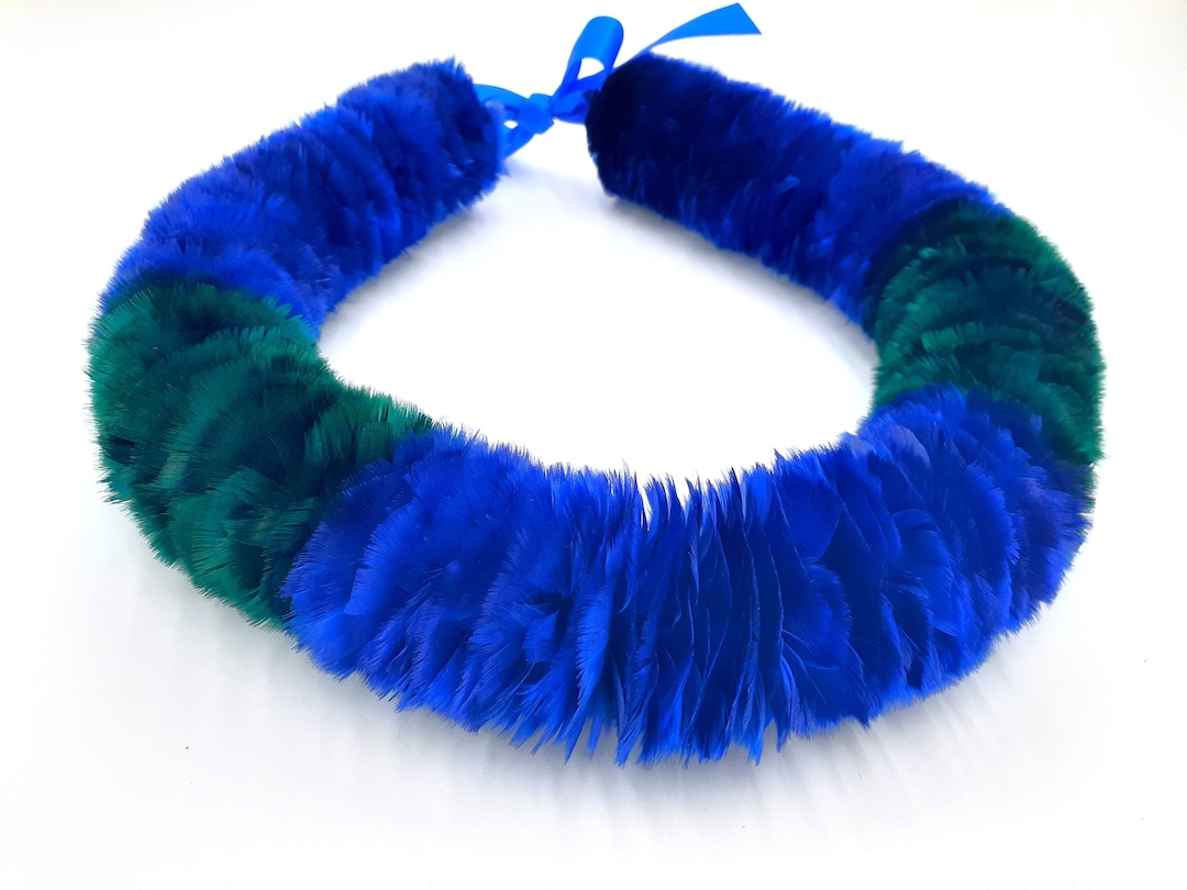 Royal Blue and Emerald Lei Hulu Poepoe, Lei Humu Papa, Maui Feather Lei ...