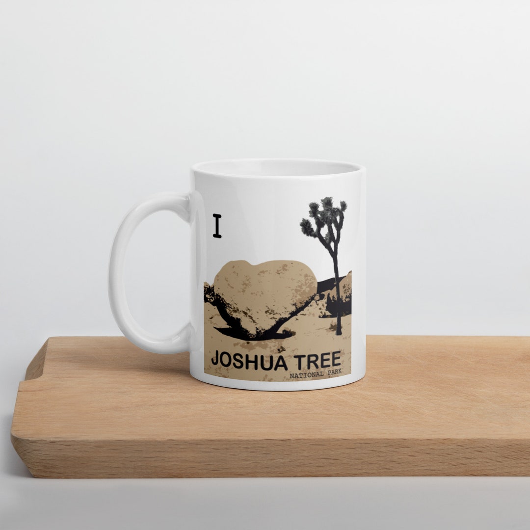 Caneca da árvore de Joshua da rocha do coração de Entrega Rápida? Eu ...