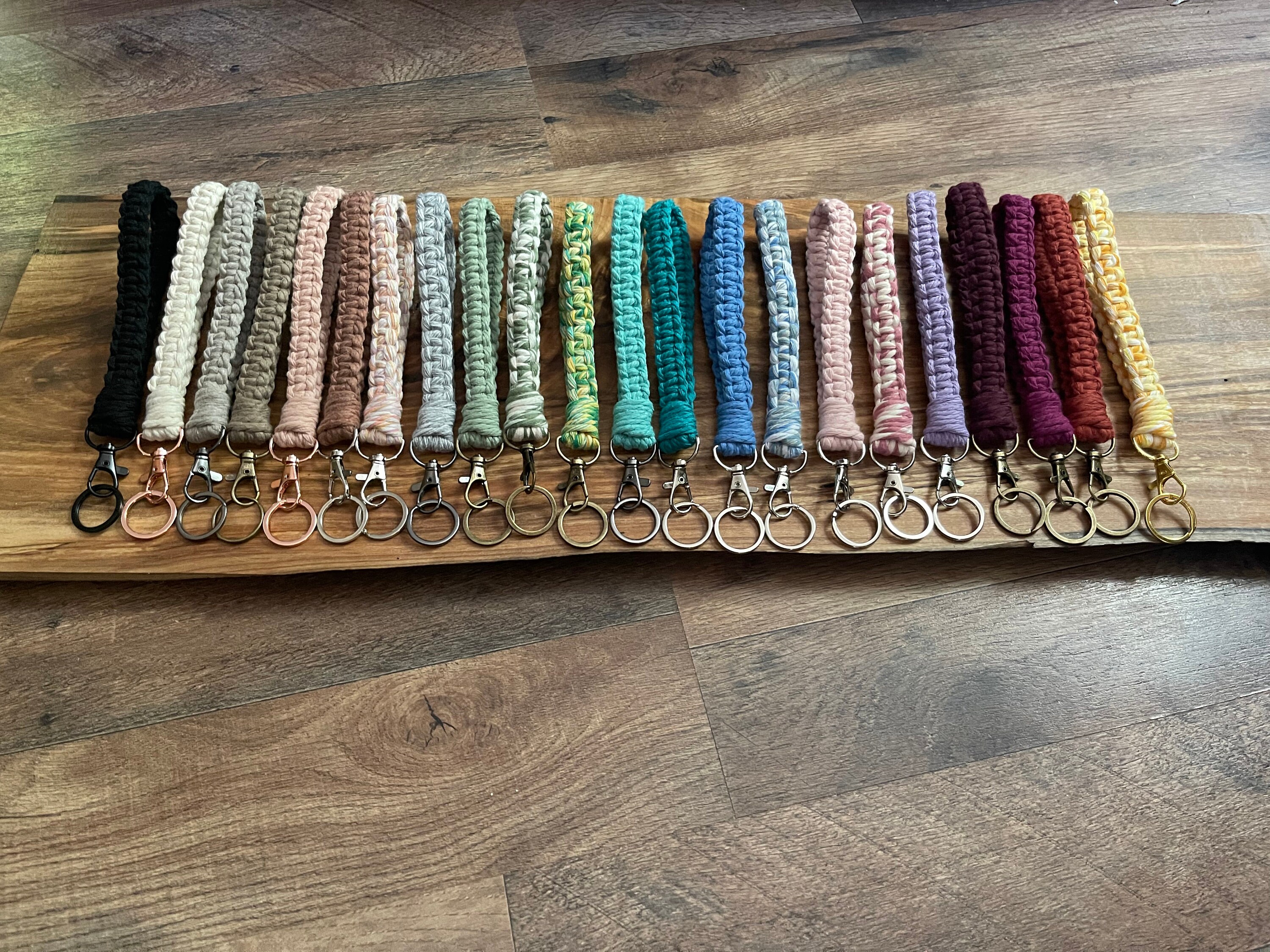 Wristlet for Keys , Keychain, Key Fob Keychain, Wristlet Keychain ...