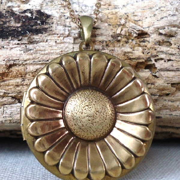 Antique Brass Locket - Etsy
