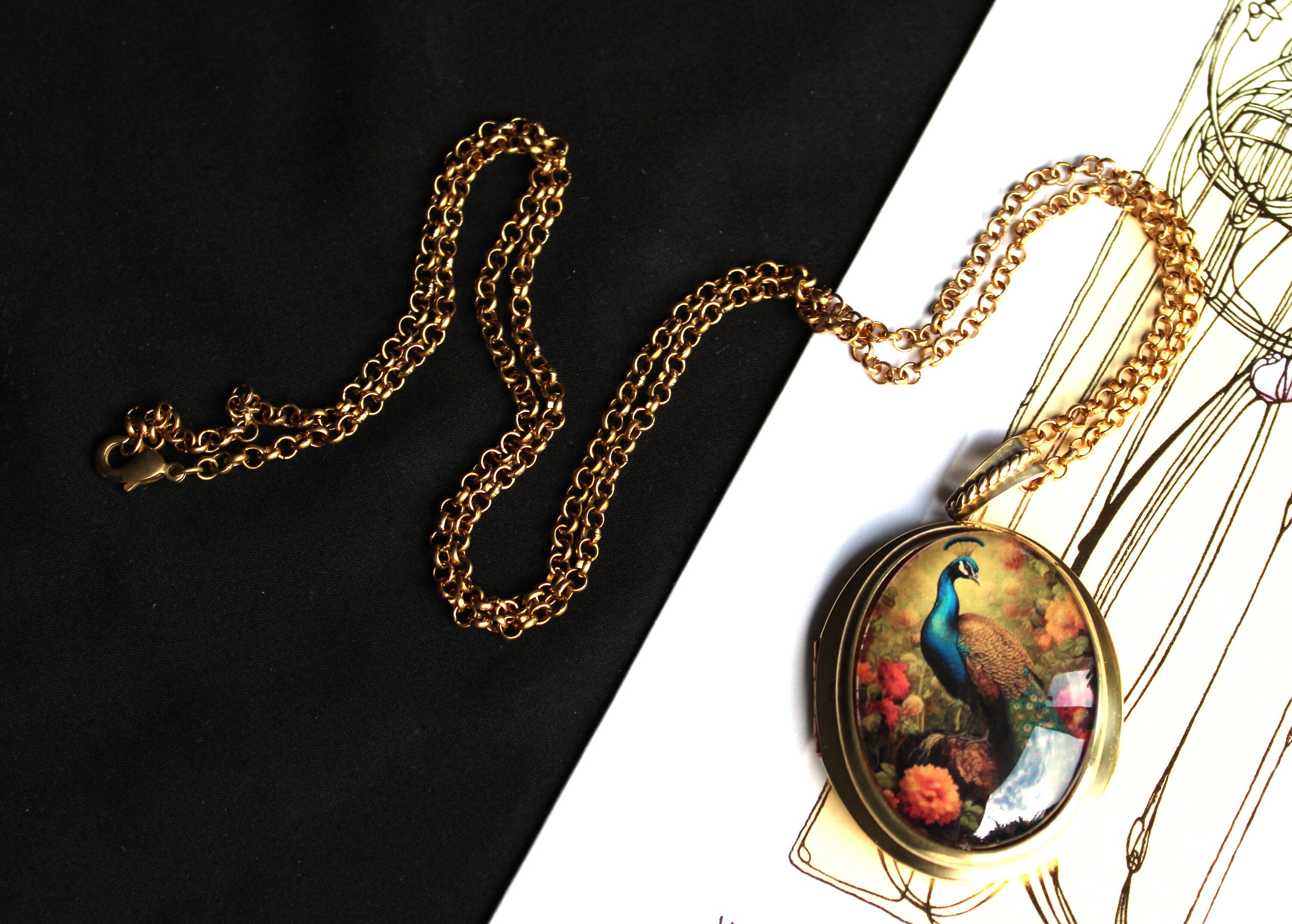 Large Oval Polished Brass Locket With an Art Nouveau Peacock - Etsy