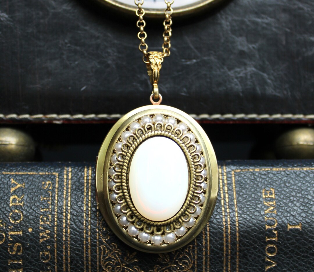 Extra Large Vintage Style Oval Locket Necklace - Etsy