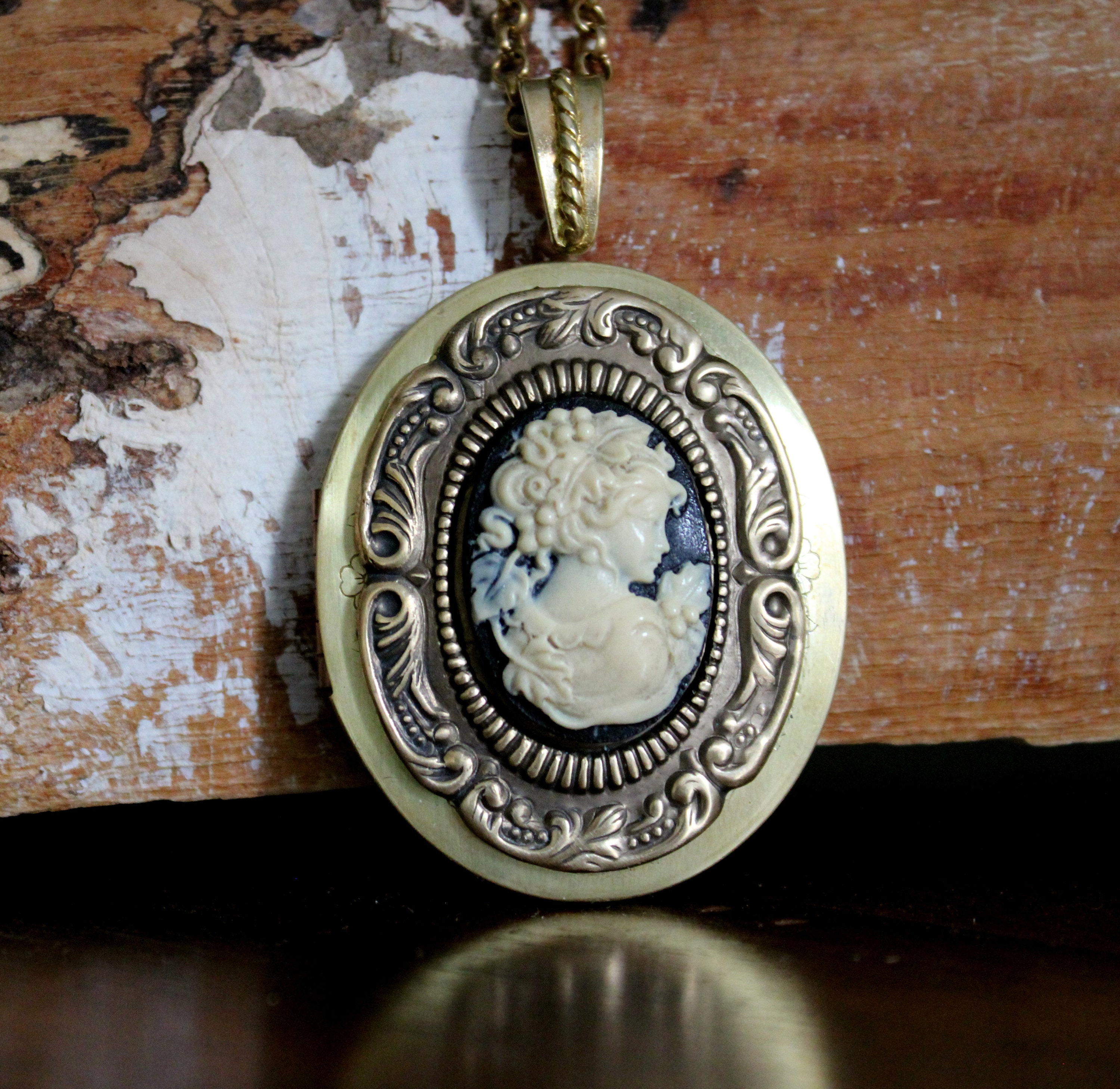 Extra Large Victorian Inspired Polished Brass Cameo Locket Necklace - Etsy