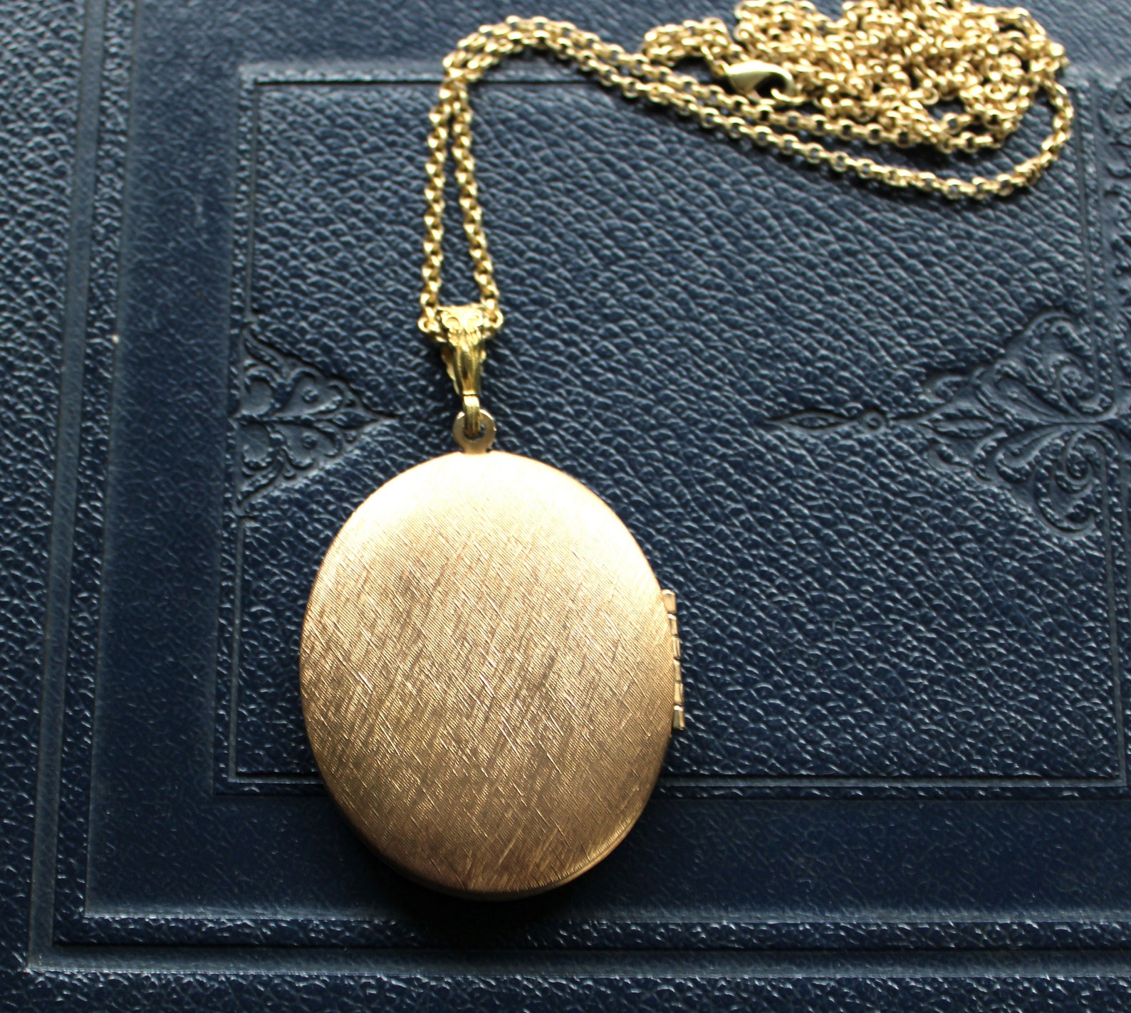 Extra Large Oval Vintage Brass Locket With Repousse Flowers - Etsy