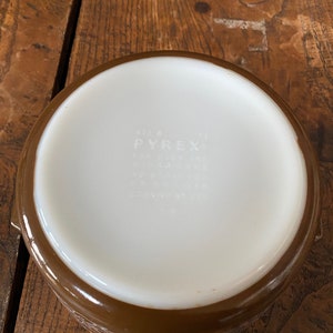 Pyrex Woodland Brown 473-B Casserole Dish - Etsy