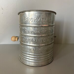 Vintage Rustic Bromwell’s 3 Cup Flour Sifter - Etsy