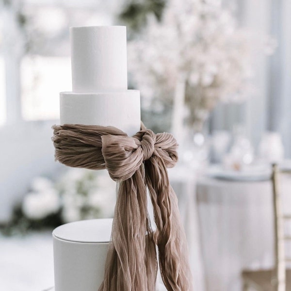 Floating Cake Stand - Etsy