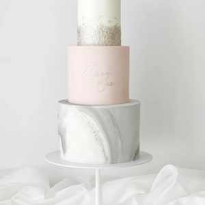 The Stiletto Cake Stand - Wedding Cake Pedestal - White Cake Riser ...