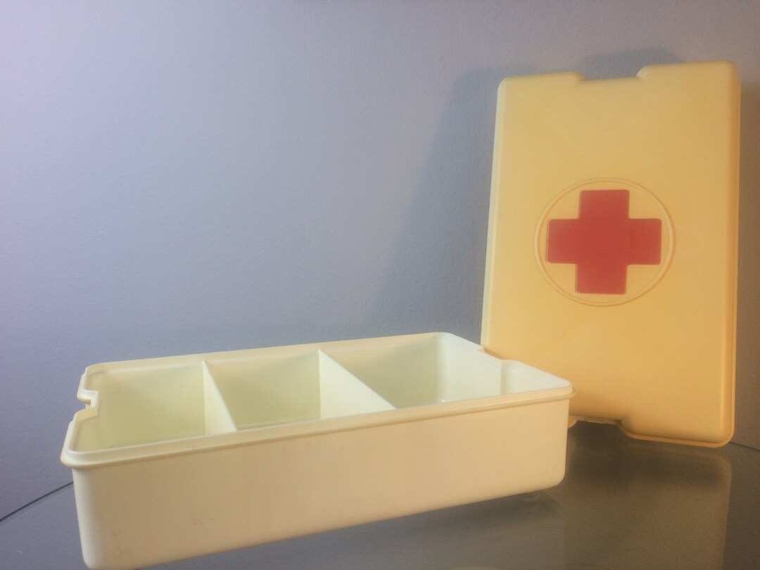 Soviet First Aid Kit Plastic Box Vintage Russian First Aid - Etsy