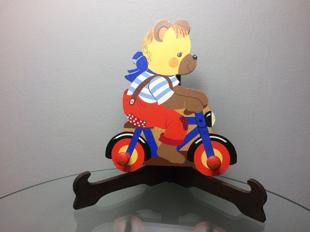 Vintage Children’s Wooden Coat Rack – Mertens Kunst 1980s – Alfred ...