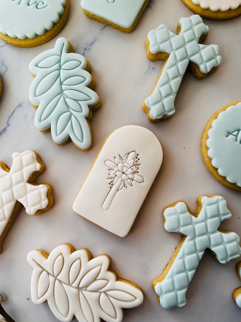 Christening/ Holy Communion Fondant Iced Sugar Cookies Biscuit - Etsy UK