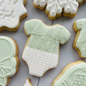 Baby It’s Cold Outside Winter Baby Shower Favours Fondant Iced Sugar ...
