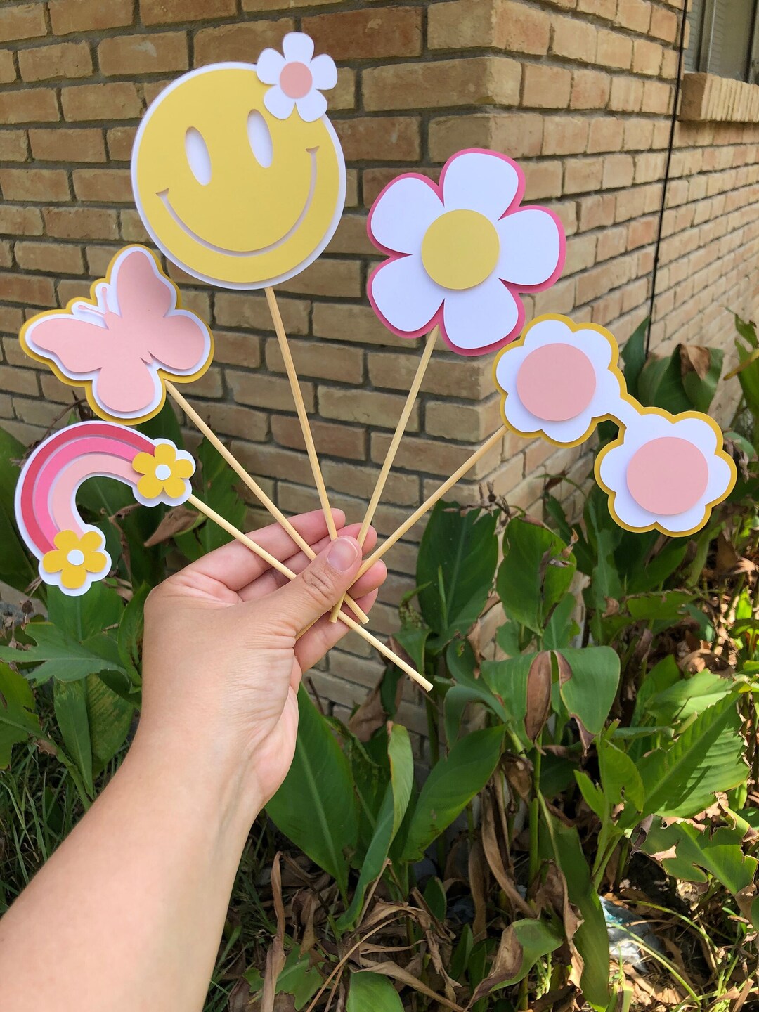 Groovy Centerpieces | Retro Centerpieces | Groovy Party Decor | Groovy ...