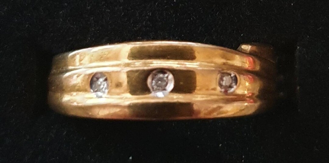 333 Gold Ring 8K Solid Material 16 Mm With Three Small Stones diamonds ...