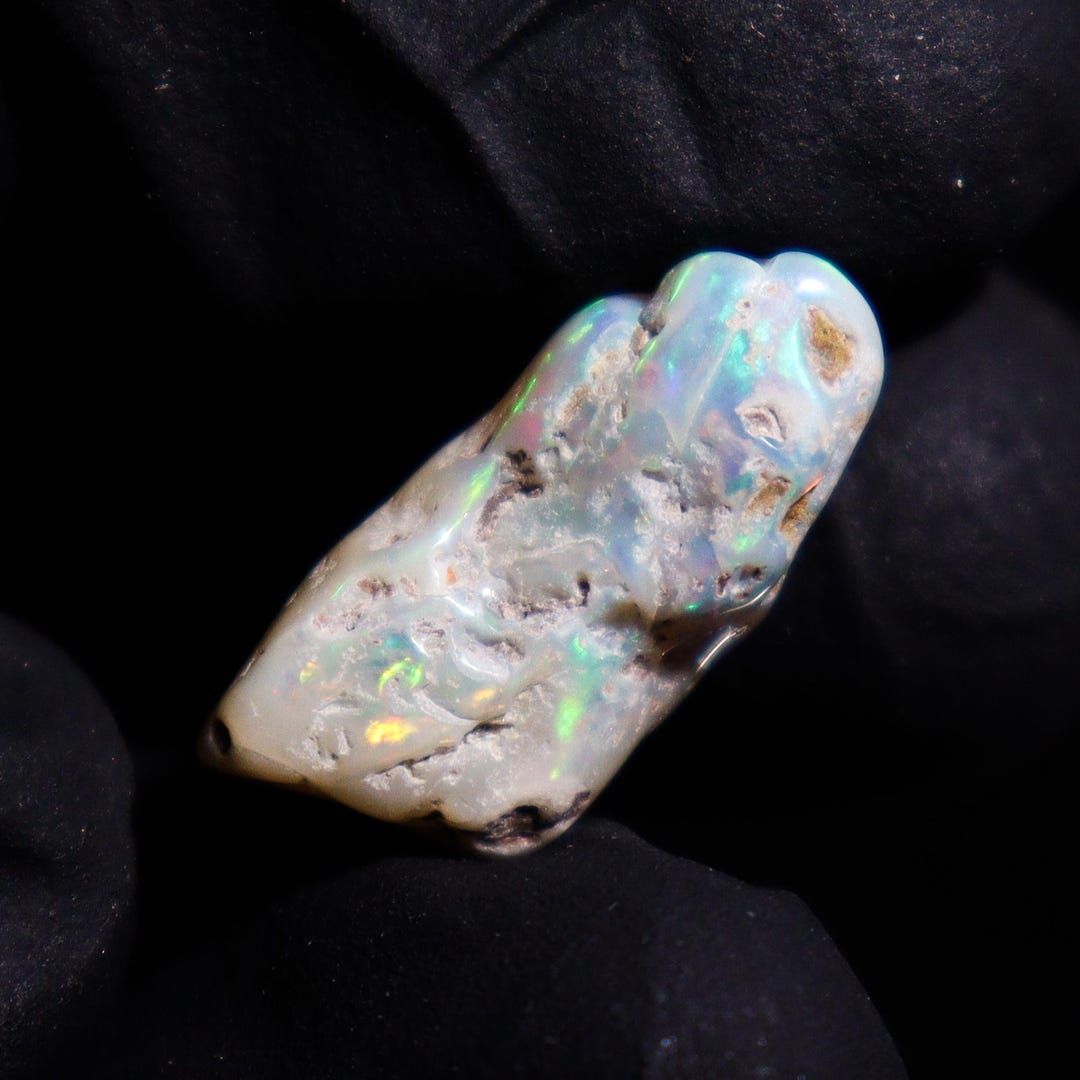 AAA Grade Opal Tumble White Opal 7.00 CTS , Natural Ethiopian Opal ...