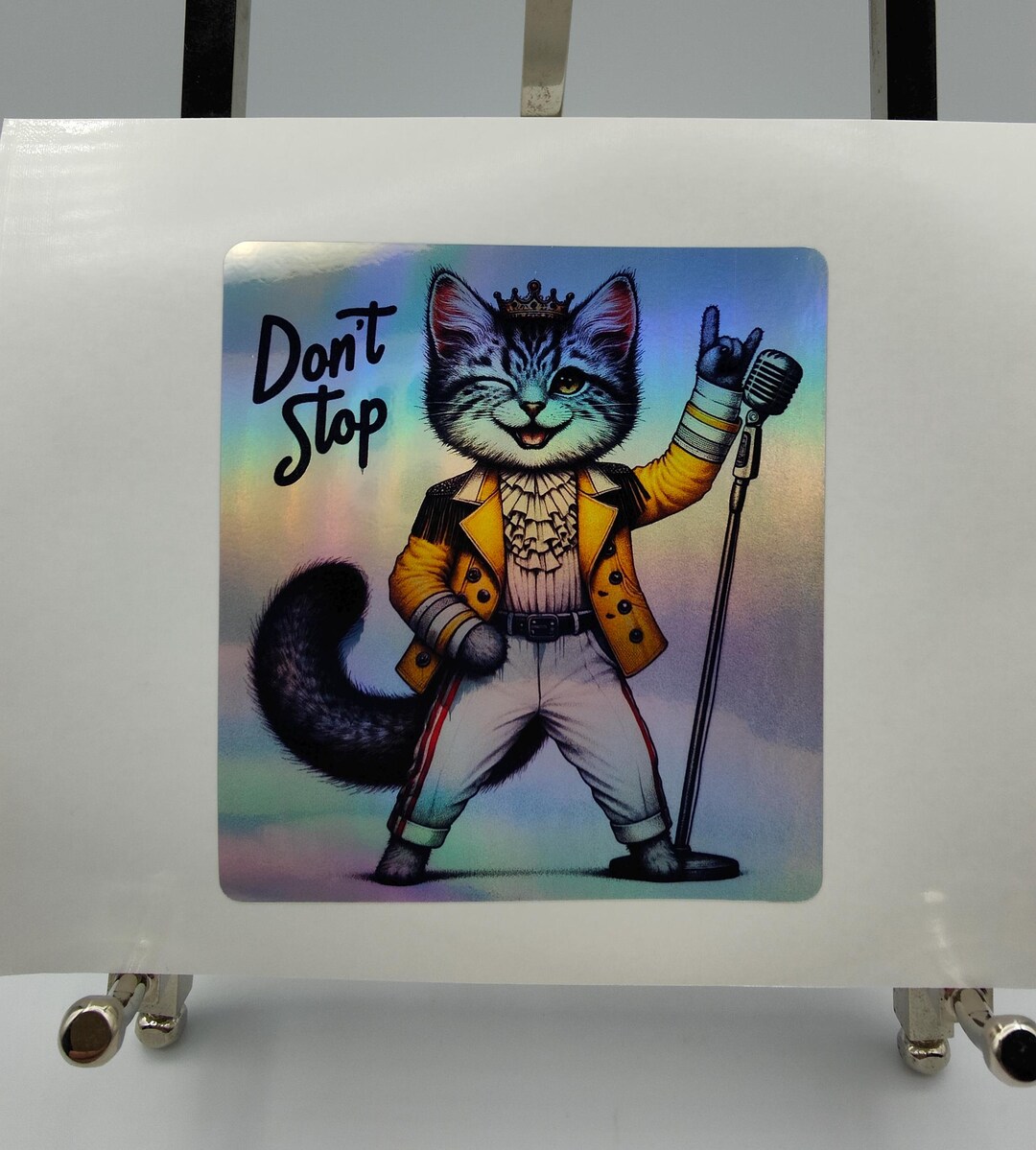 Funny Singing Cat, Cat on Mic, Cute Cat, Karaoke Cat, Moggy Singing ...
