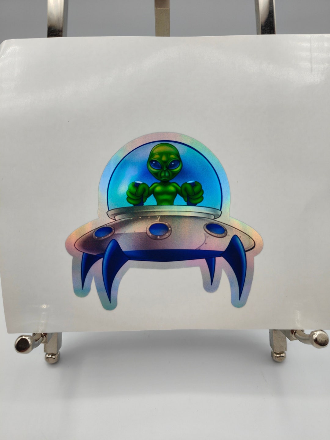 Alien Flying His Ship, Flaying Saucer, Area 51, Holographic, Aliens ...