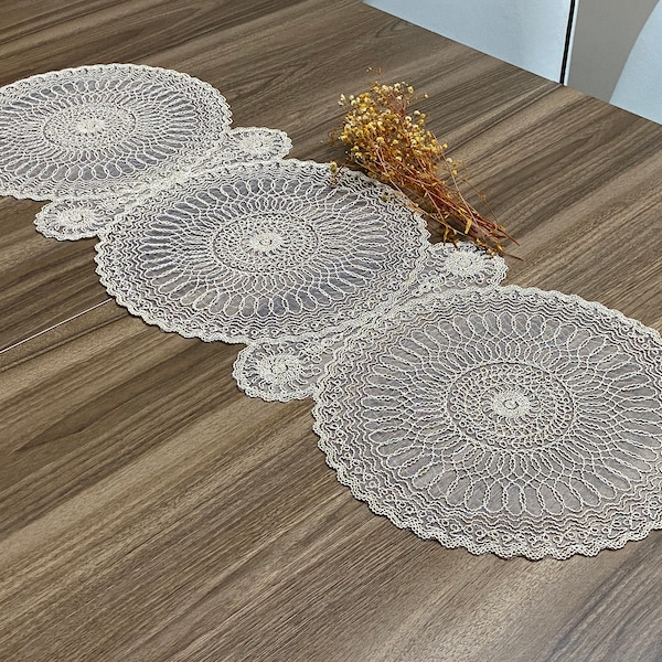 Lace Table Runner - Etsy