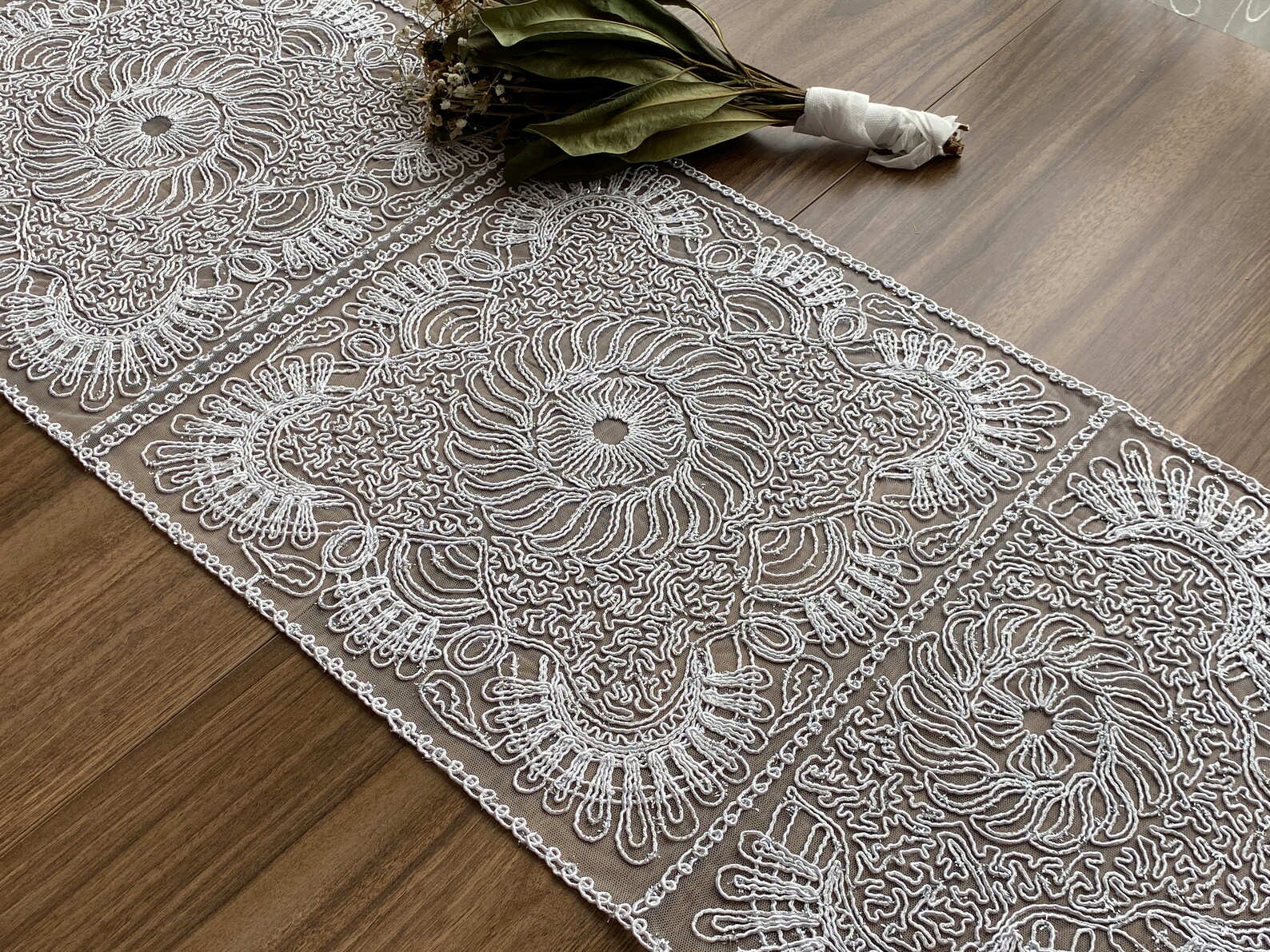 Shimmered French Lace Table Runner, Vintage Style French Tablecloth for ...