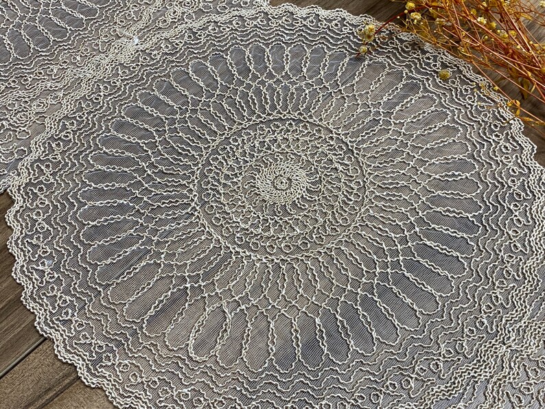 Cappuccino French Lace Table Runner, Vintage Style French Lace Runner ...