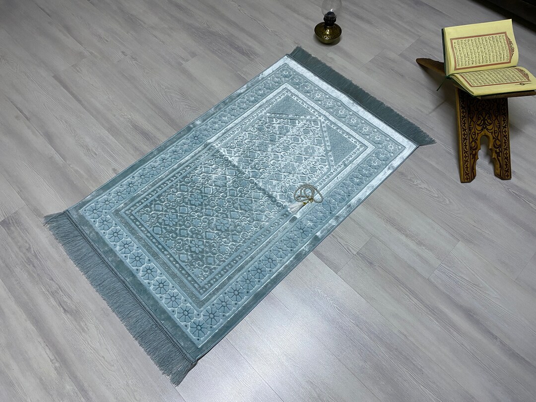Luxury Turkish Handmade Prayer Mat - Elegant Islamic Design, Soft ...