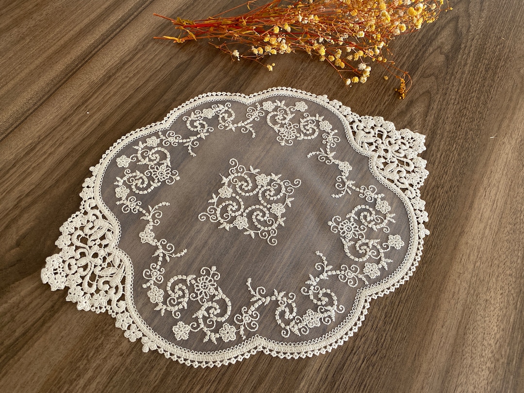 Cream Lace Doily, Lace Table Mat, Lace Doily Placemats, Doily Vintage ...