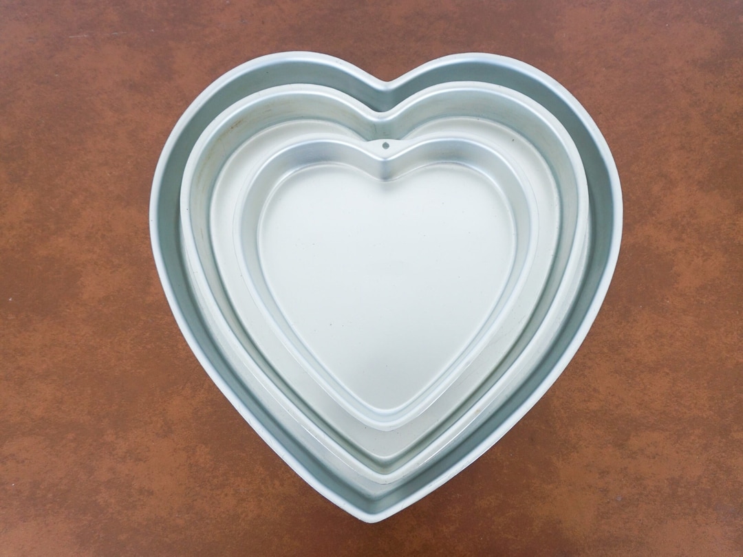 Heart Cake Pan Set Vintage Wilton 1990s 1980s Four Pieces Valentines ...