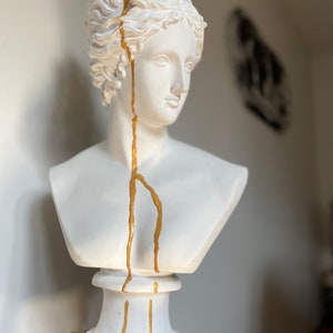 Large Helen Sculpture Statue, Helen Bust Statue,gold Strips Bust, Helen ...