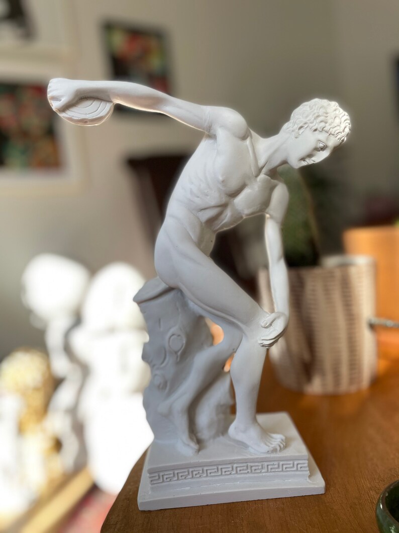 Discobolus Statue Roman Greek Sculpture of a Nude Athlete - Etsy