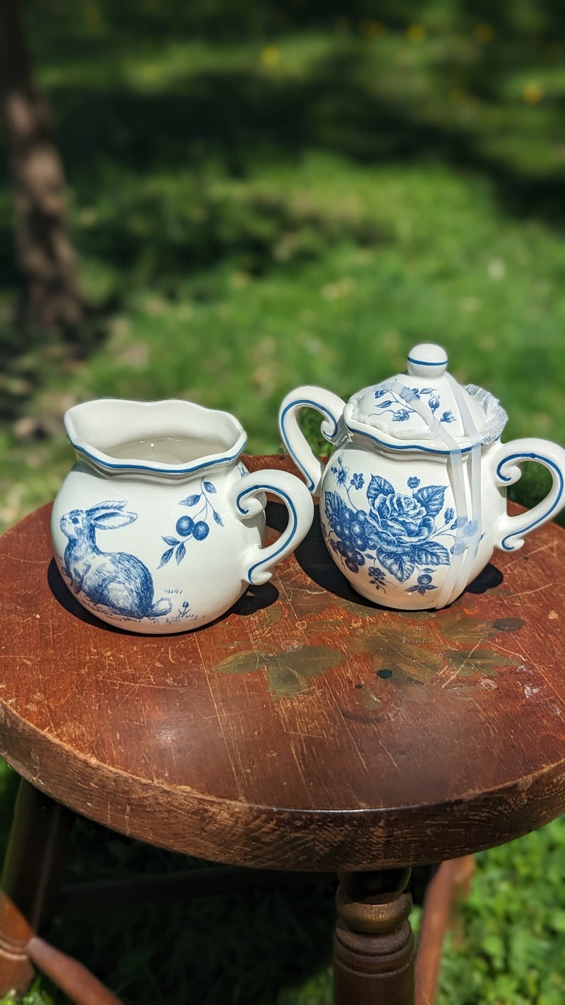 Maxcera Blue & White Toile Sugar Bowl and Creamer Set, Bunny Rabbit ...