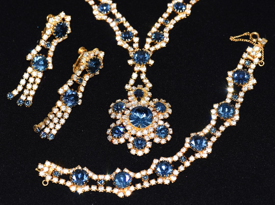 Dazzling HOBE Gleaming Montana BLUE & Clear RHINESTONES Necklace ...