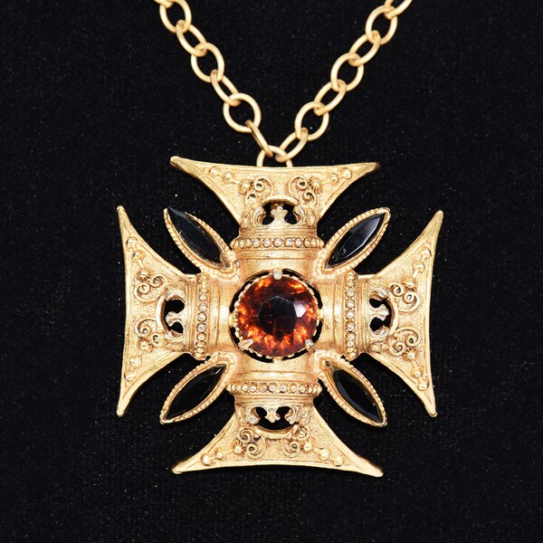 Maltese Cross Pendant - Etsy