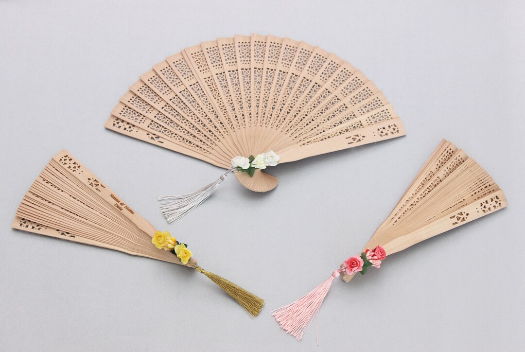 Personalized Natural Wooden Fan Gifts , Hand Fan for Wedding Gift ...